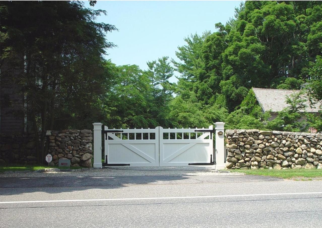 Wooden Driveway Gates | Tri State Gate